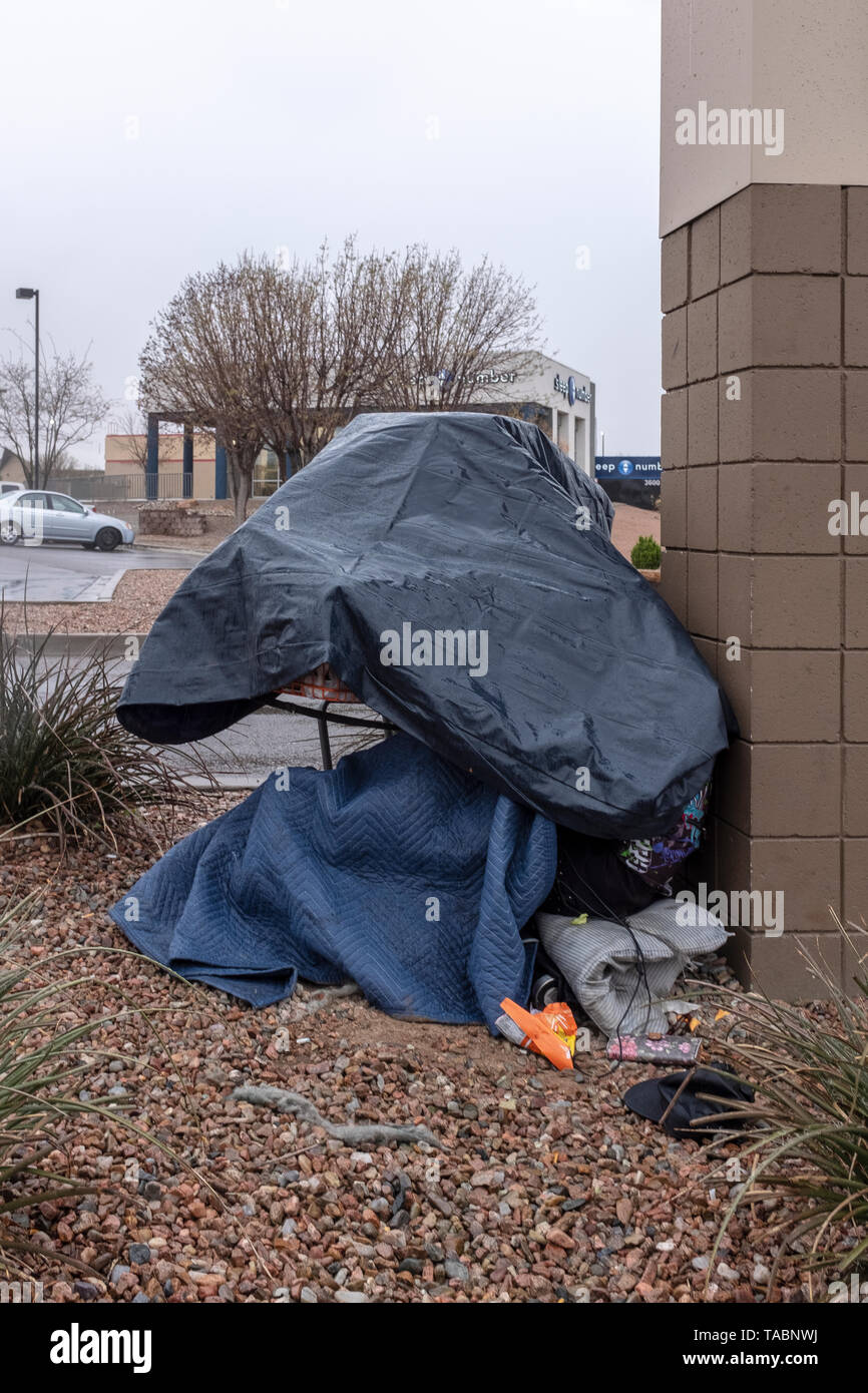 Homeless Rain Stock Photos & Homeless Rain Stock Images - Alamy