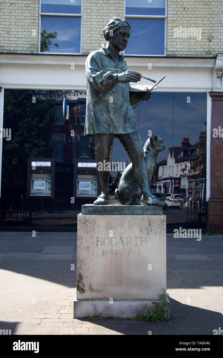 Statue chiswick high road w4 uk hi-res stock photography and images - Alamy