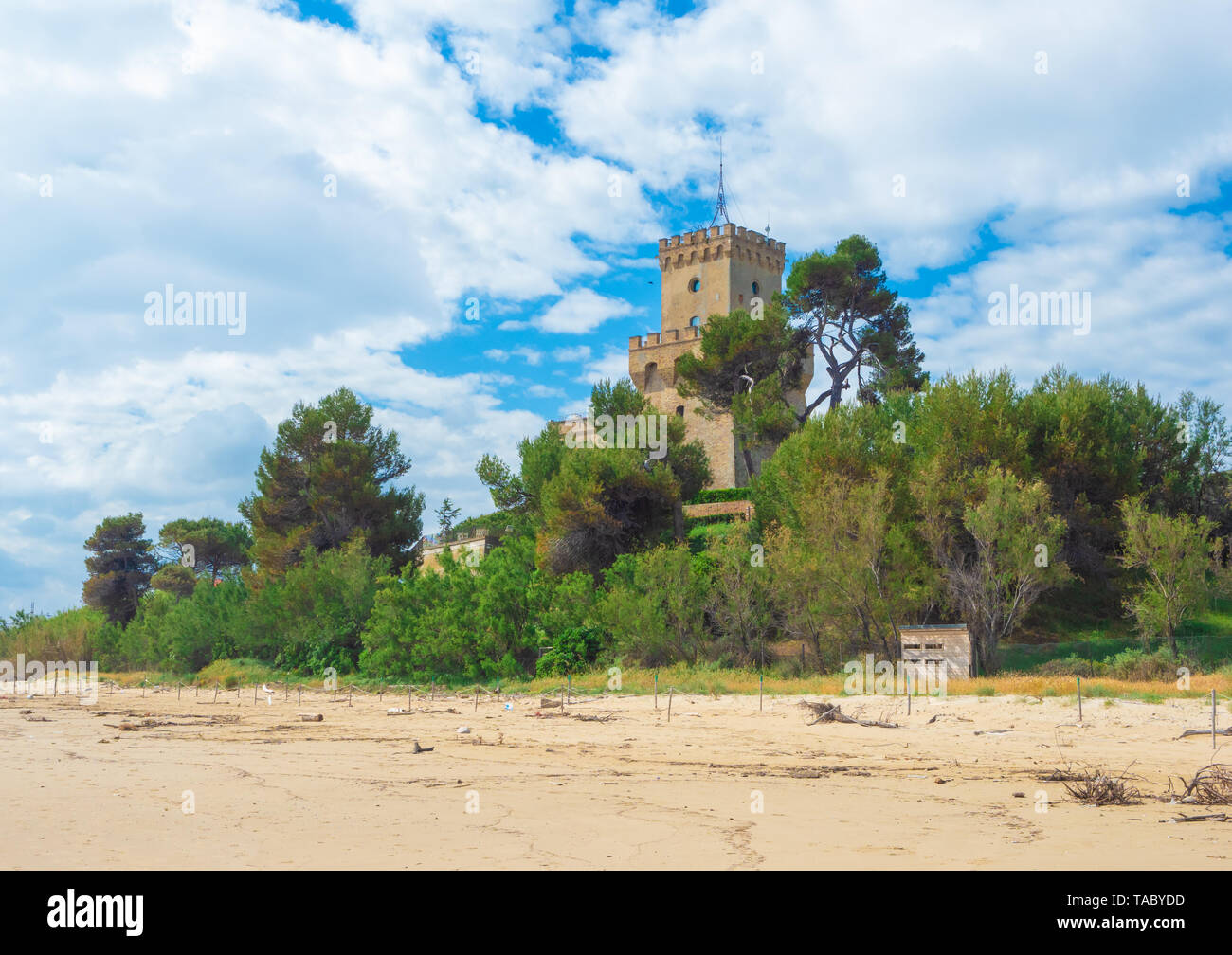 Pineto beach hi-res stock photography and images - Alamy