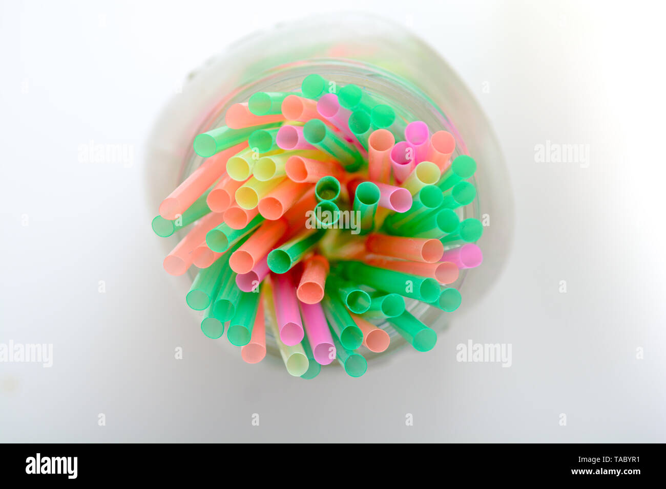 Plastic drinking straws, Single use plastic straw Stock Photo - Alamy