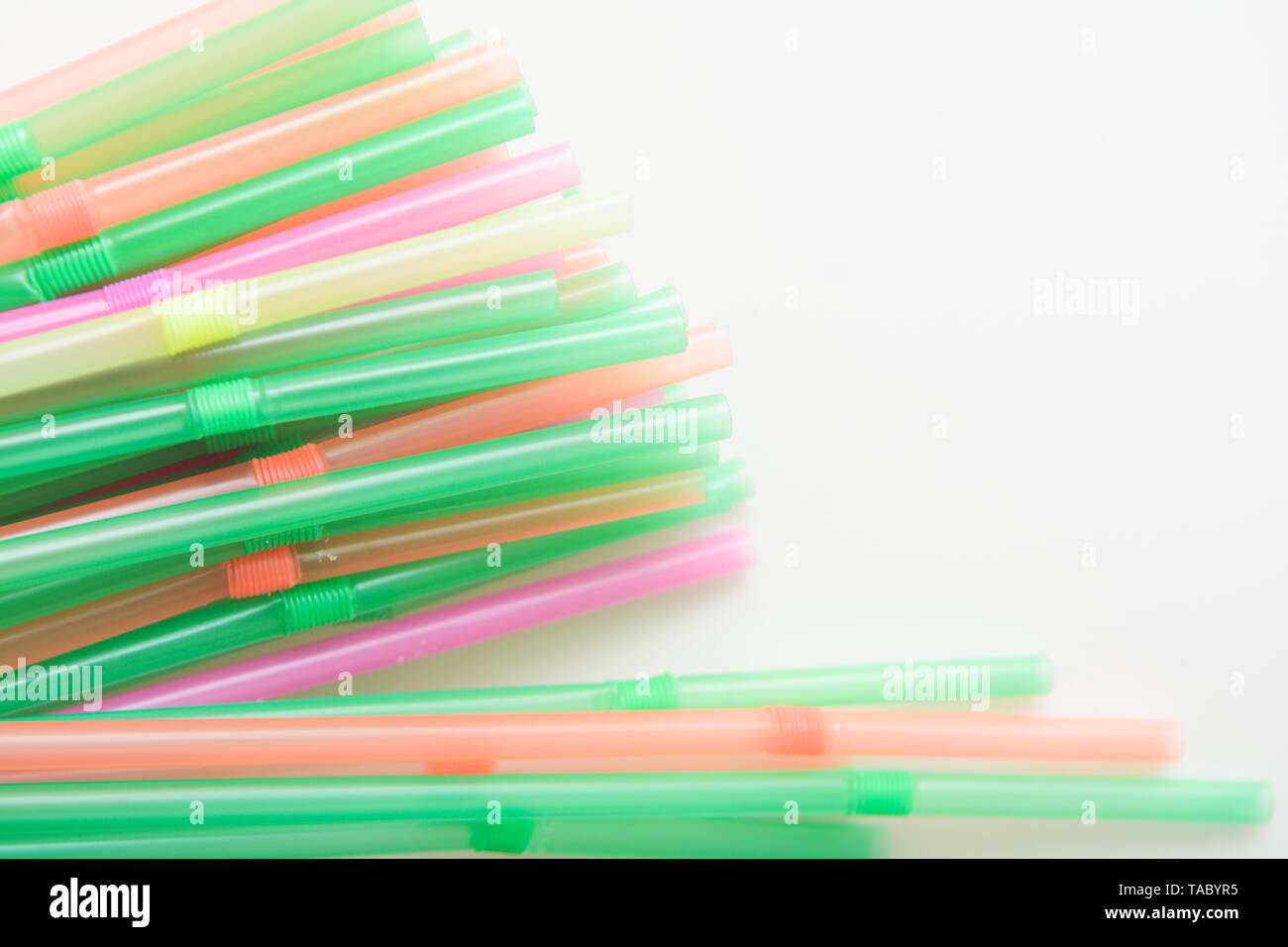 Plastic drinking straws, Single use plastic straw Stock Photo - Alamy