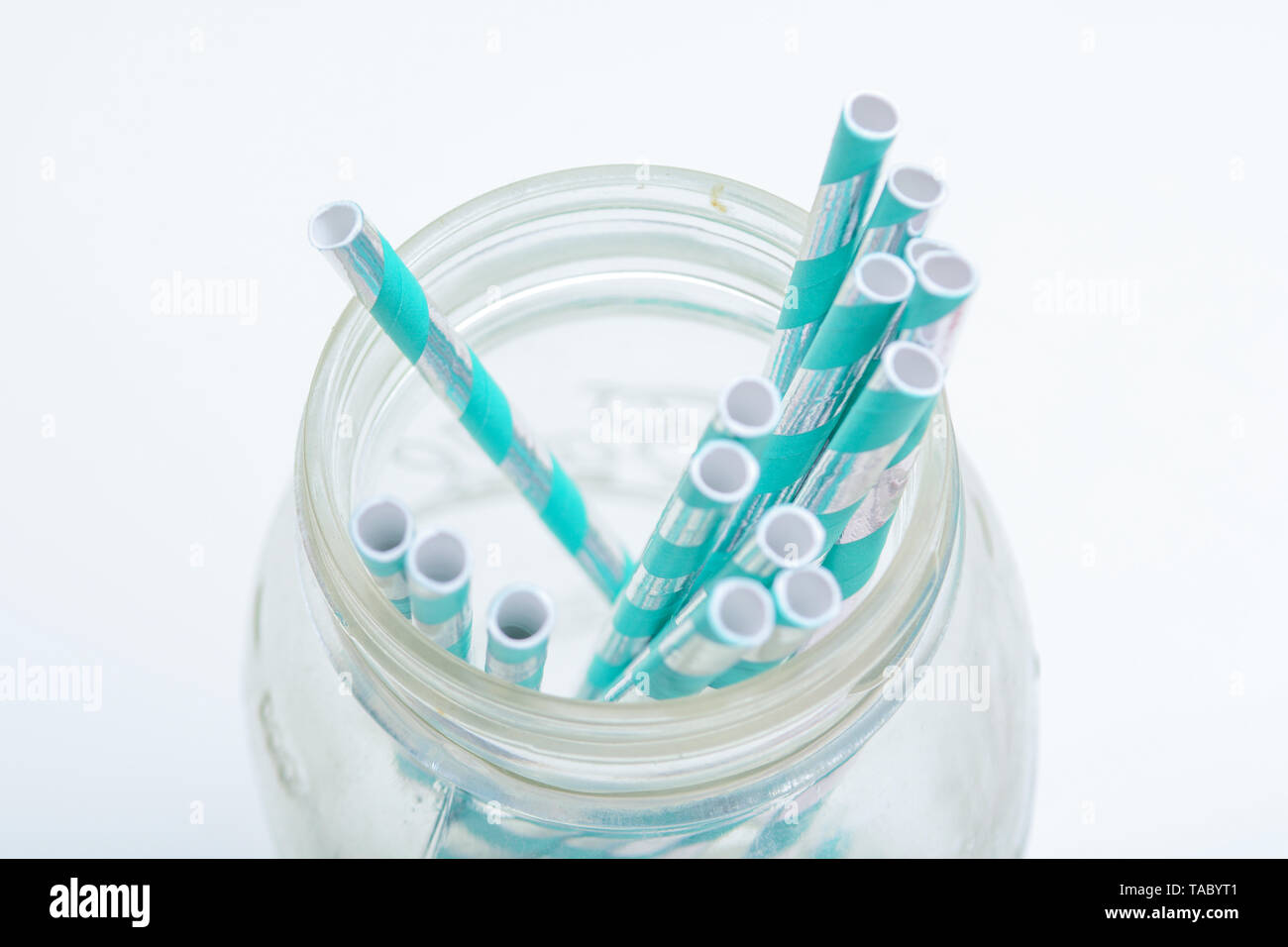 Plastic drinking straws, Single use plastic straw Stock Photo - Alamy