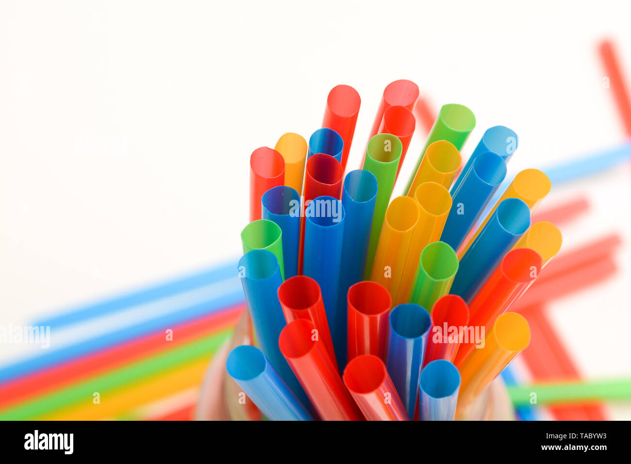 Plastic drinking straws, Single use plastic straw Stock Photo - Alamy