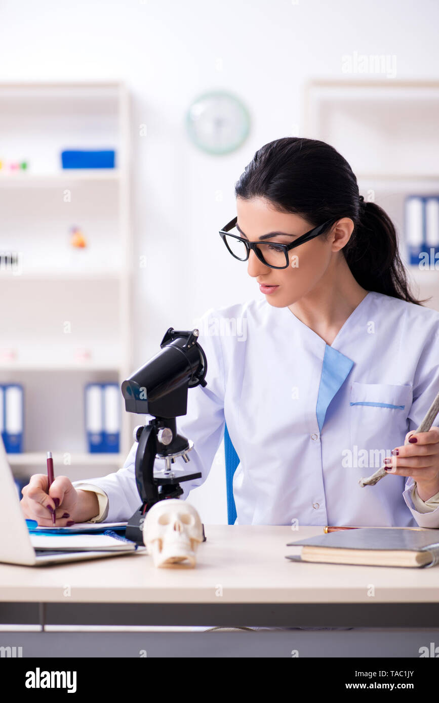 Female archeology student hi-res stock photography and images - Alamy