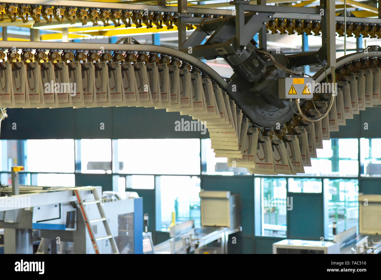 Transport conveyor hi-res stock photography and images - Alamy
