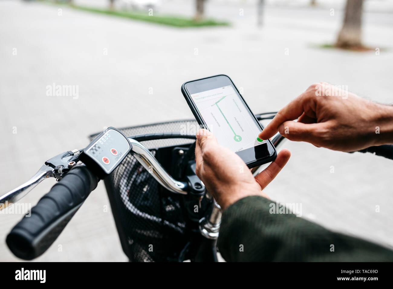 Bicycle navigation system hi-res stock photography and images - Alamy