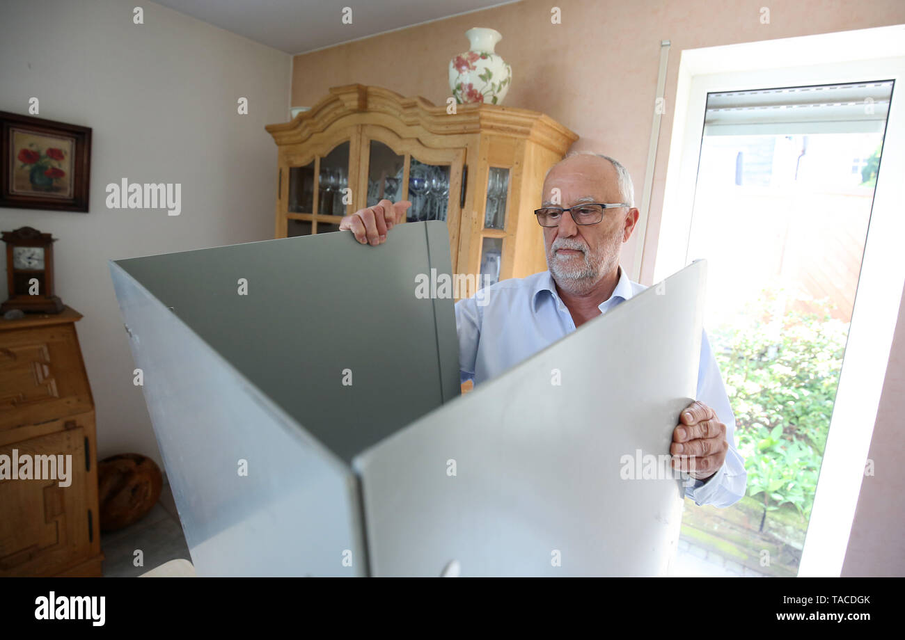 Fabrizius hi-res stock photography and images - Alamy