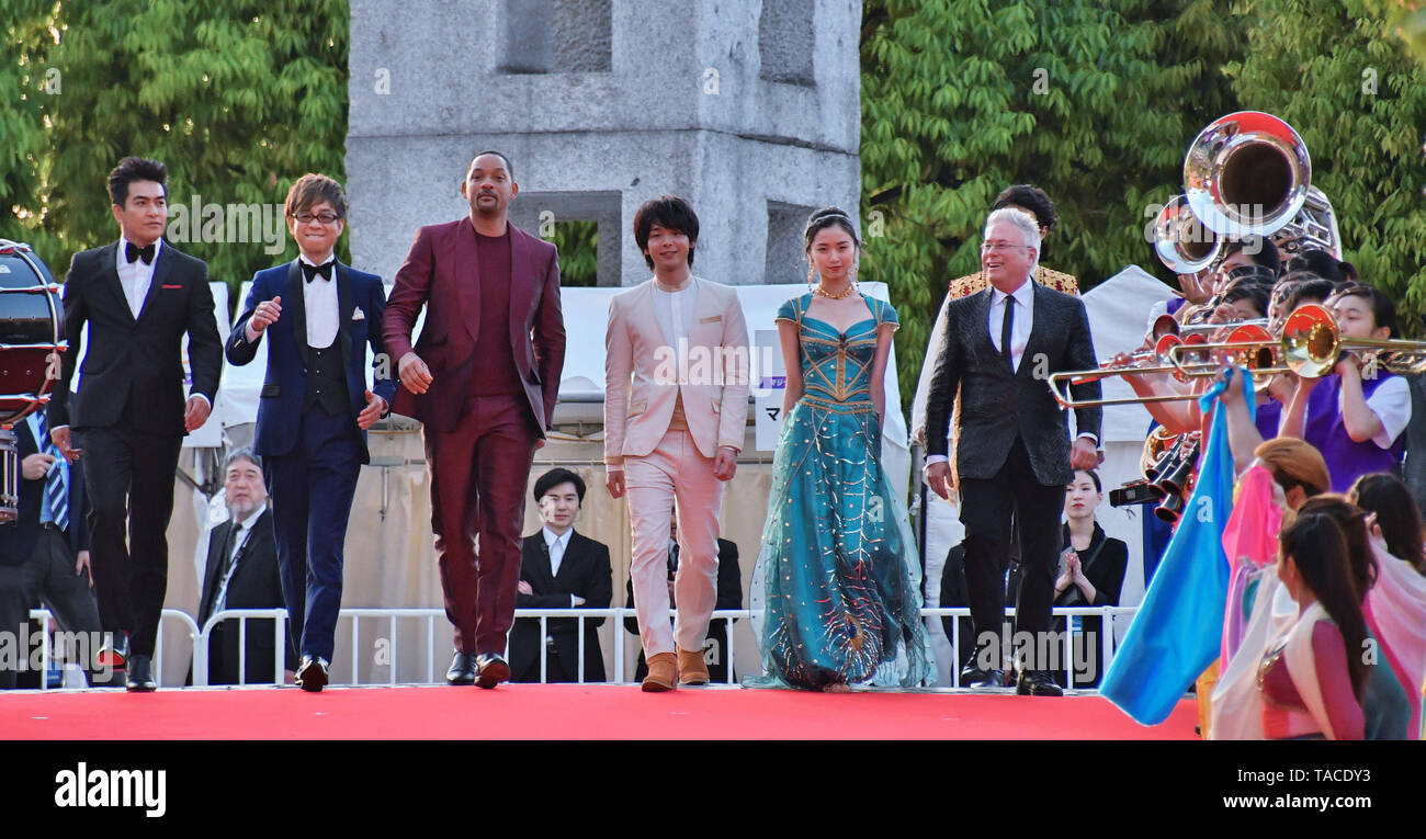 (L-R) Japanese actor Kazuki Kitamura, Koichi Yamadera, actor Will Smith ...