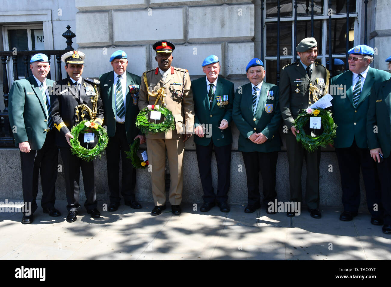 Isabella qin hi-res stock photography and images - Alamy