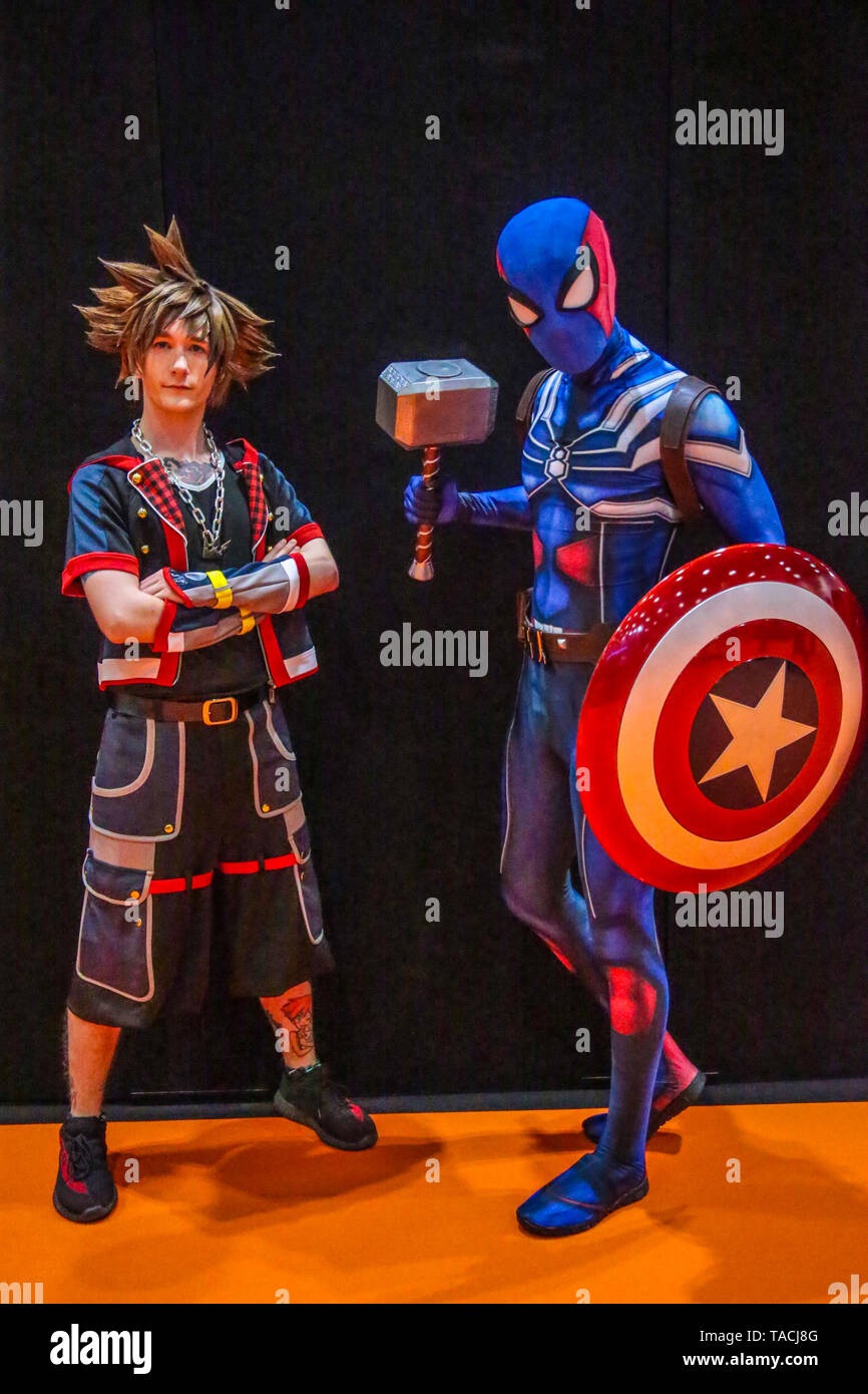 Disney villains hi-res stock photography and images - Alamy