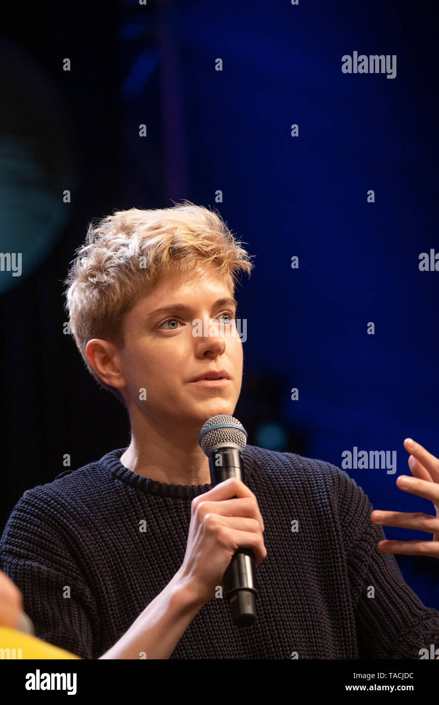 Mae martin 2019 hi-res stock photography and images - Alamy