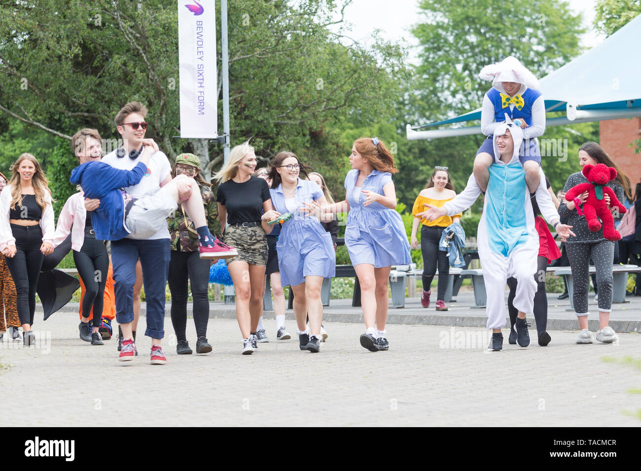 Bewdley, Worcestershire, UK. 24th May, 2019. All over England and Wales ...