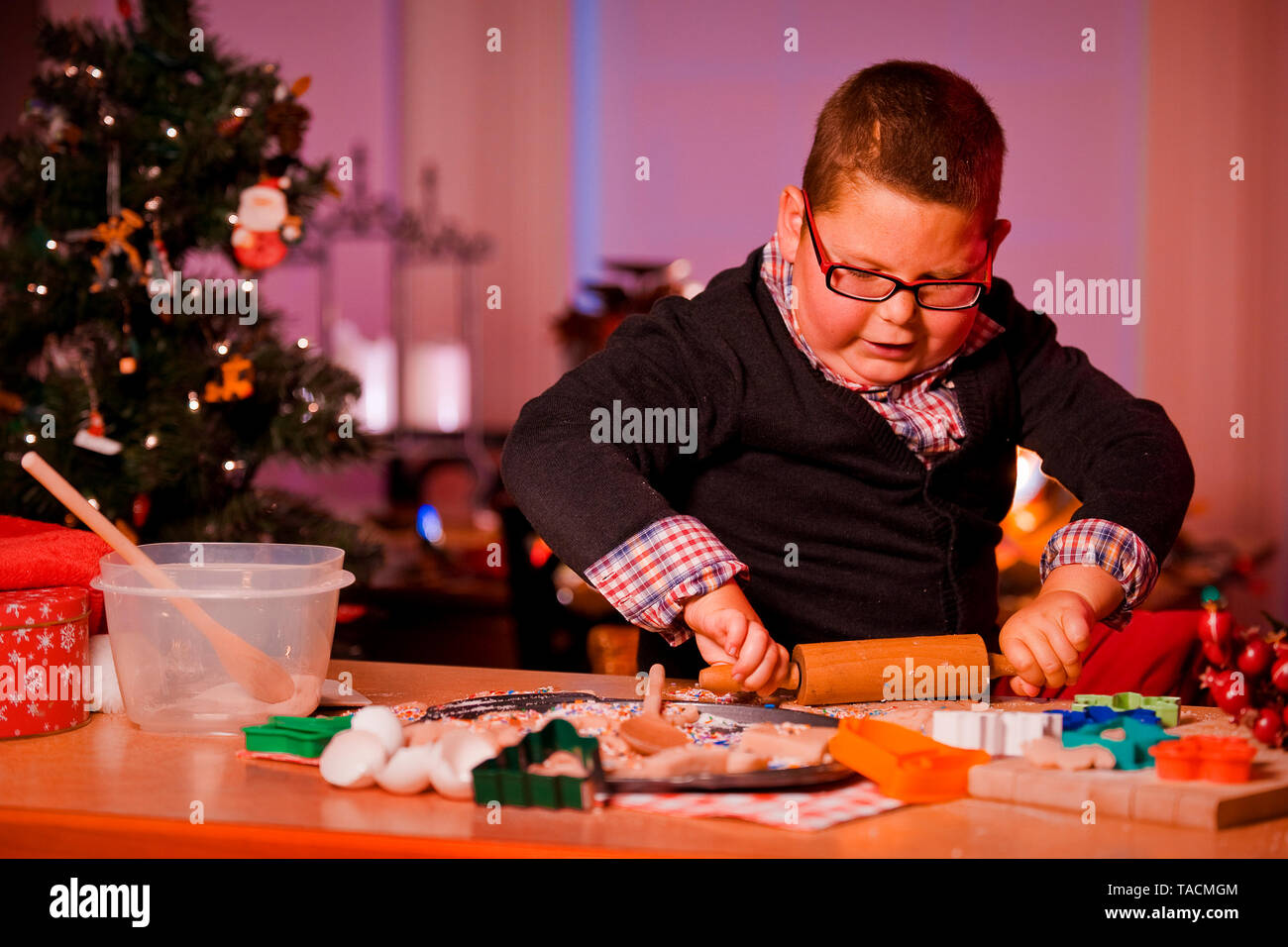 Boy cookies hi-res stock photography and images - Alamy