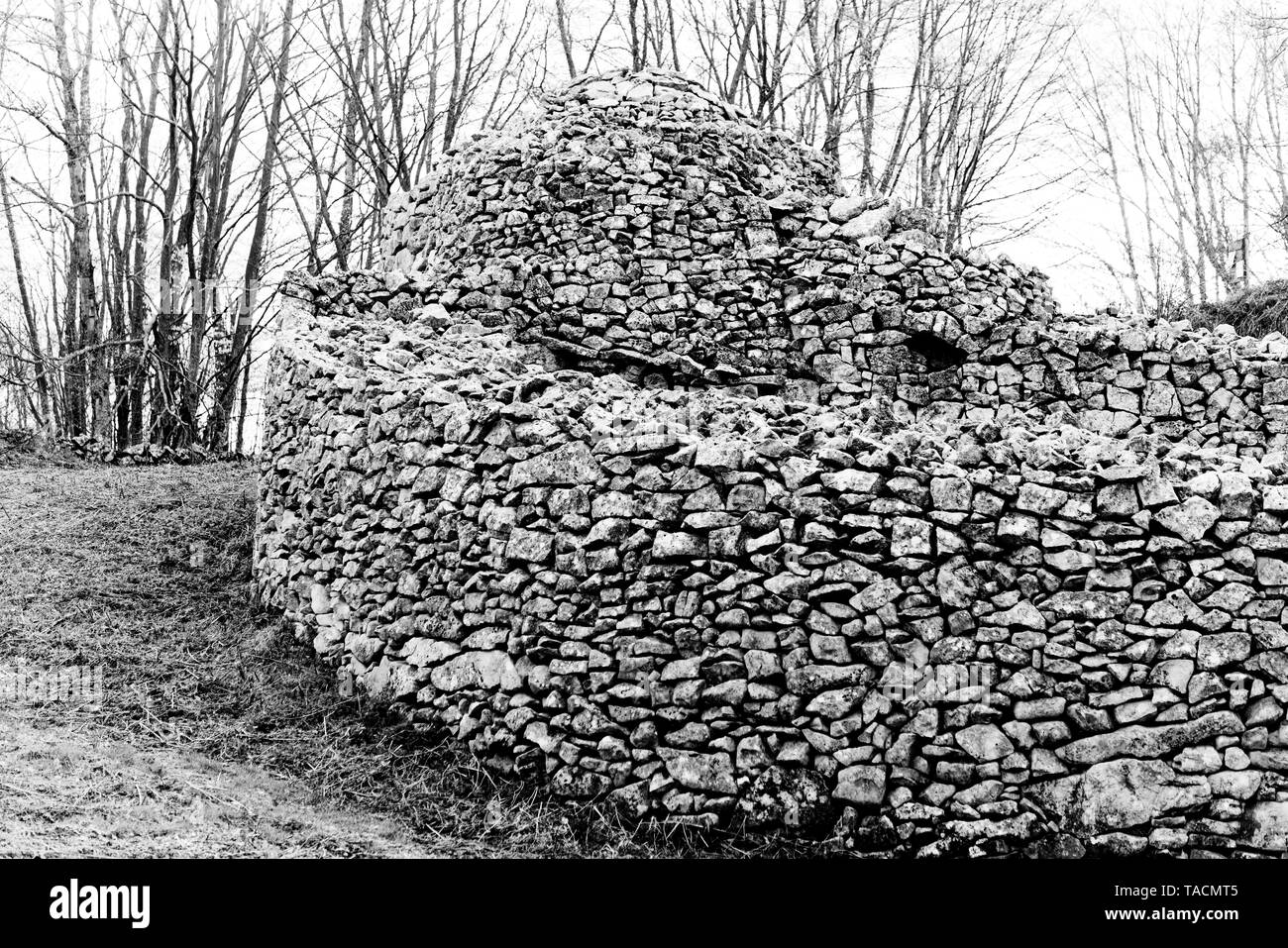 Peasant architecture hi-res stock photography and images - Alamy