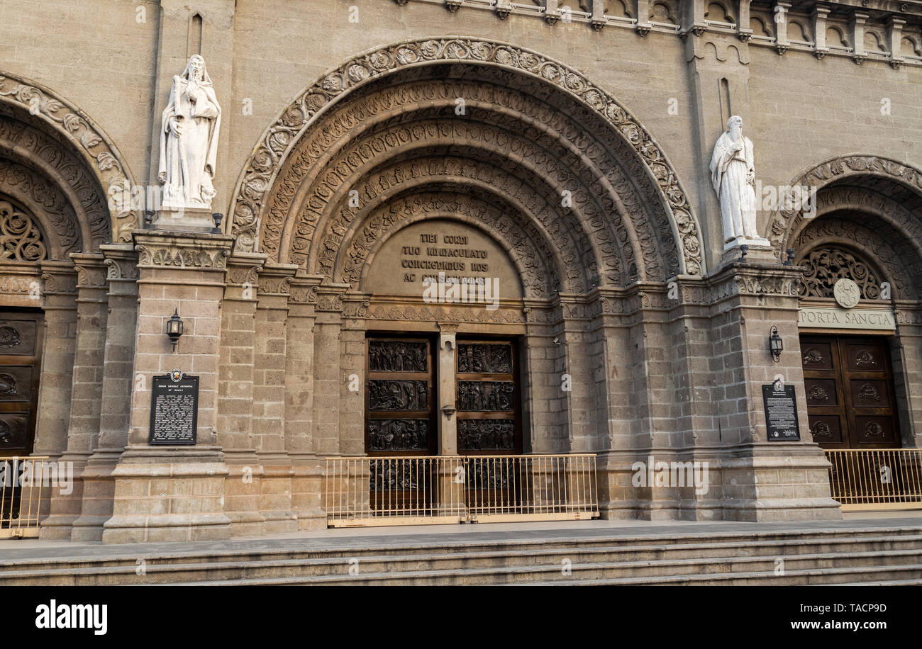 Entrance to Manila Cathedral, Philippines, Intramuros Stock Photo - Alamy