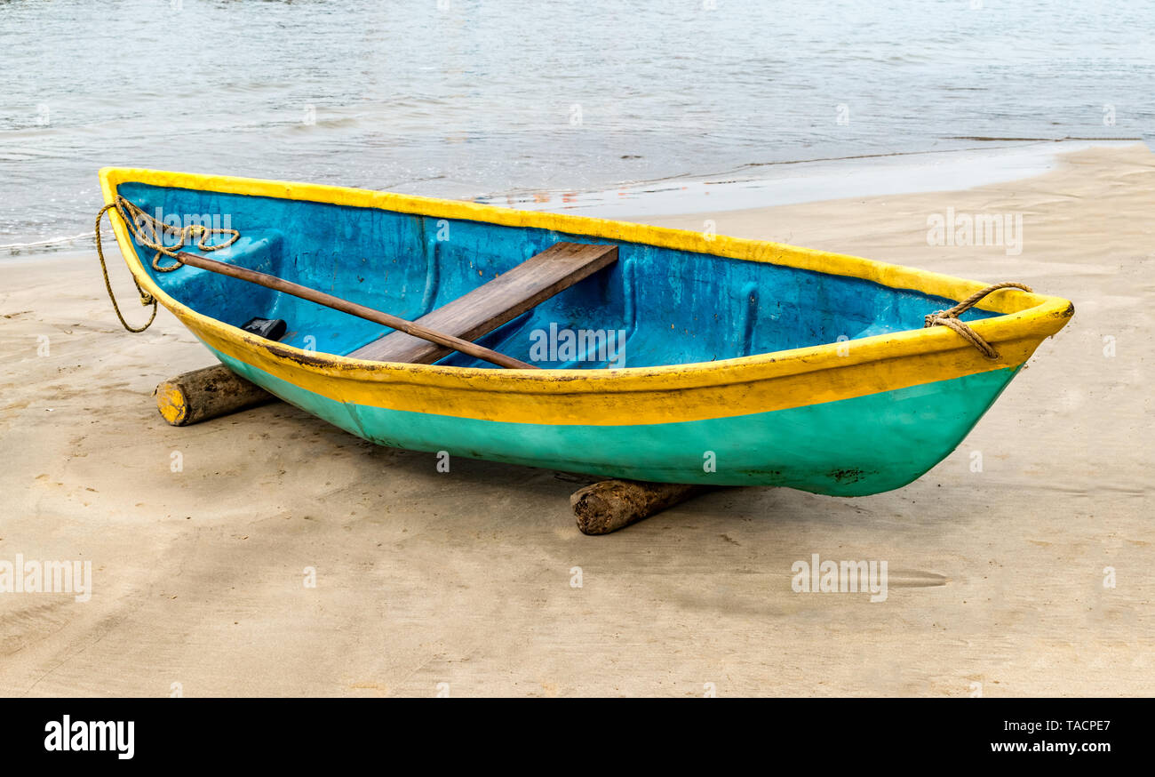 Painted canoe hi-res stock photography and images - Alamy