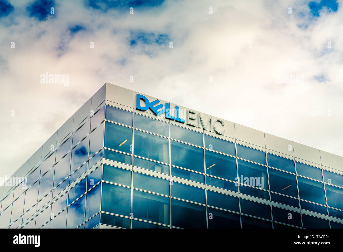 Dell computer building hi-res stock photography and images - Alamy