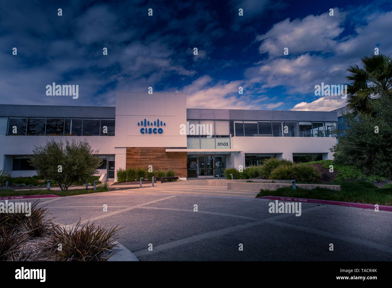 Opendns logo hi-res stock photography and images - Alamy