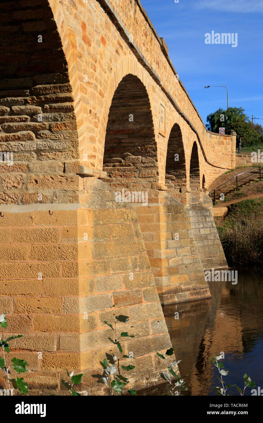 Heritage stone built bridge hi-res stock photography and images - Alamy