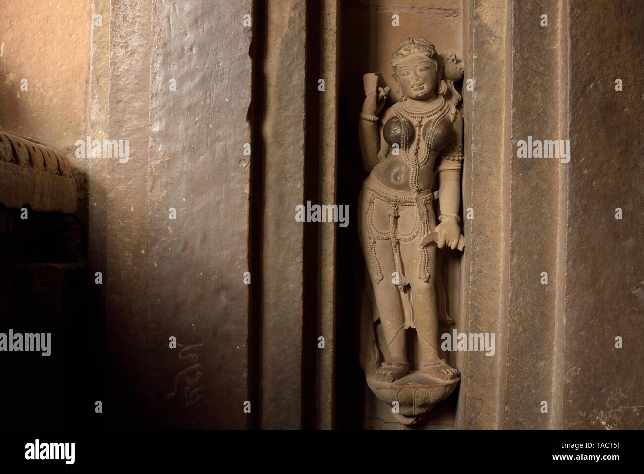 surasundari Sculpture Lakshmana Temple, Khajuraho, Madhya Pradesh ...
