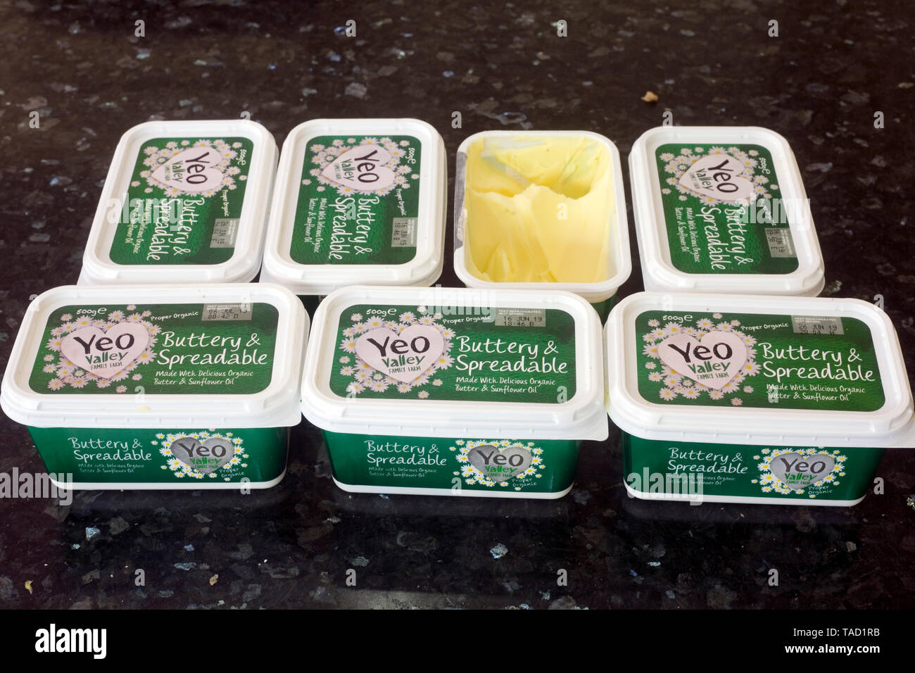 Yeo valley butter tubs hi-res stock photography and images - Alamy