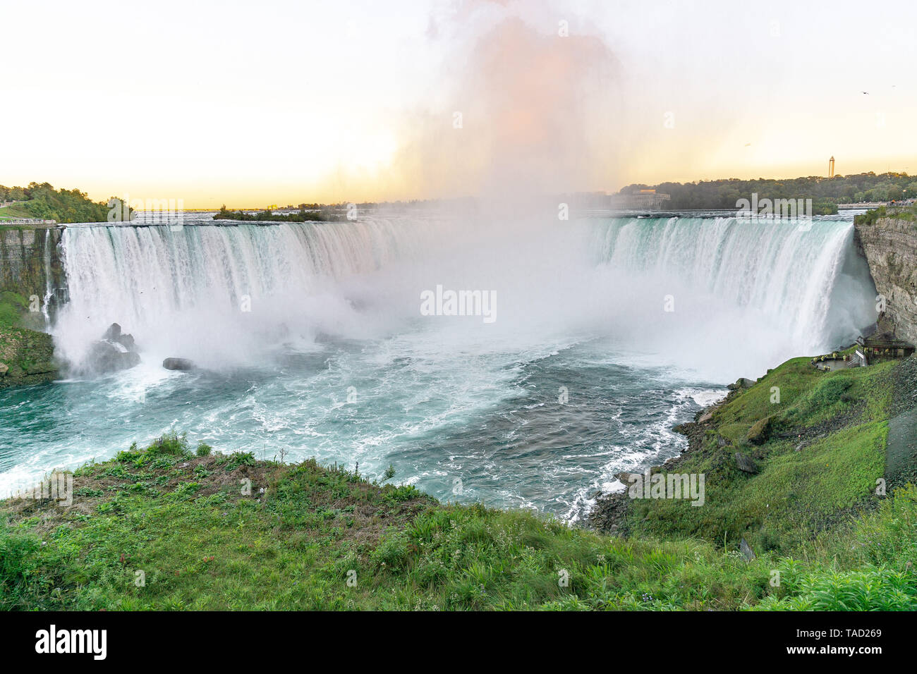 Niagara falls pictures hi-res stock photography and images - Alamy