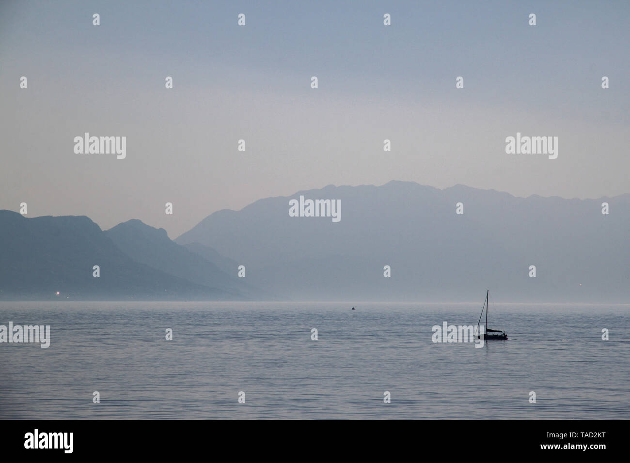 Inboard boat hi-res stock photography and images - Alamy