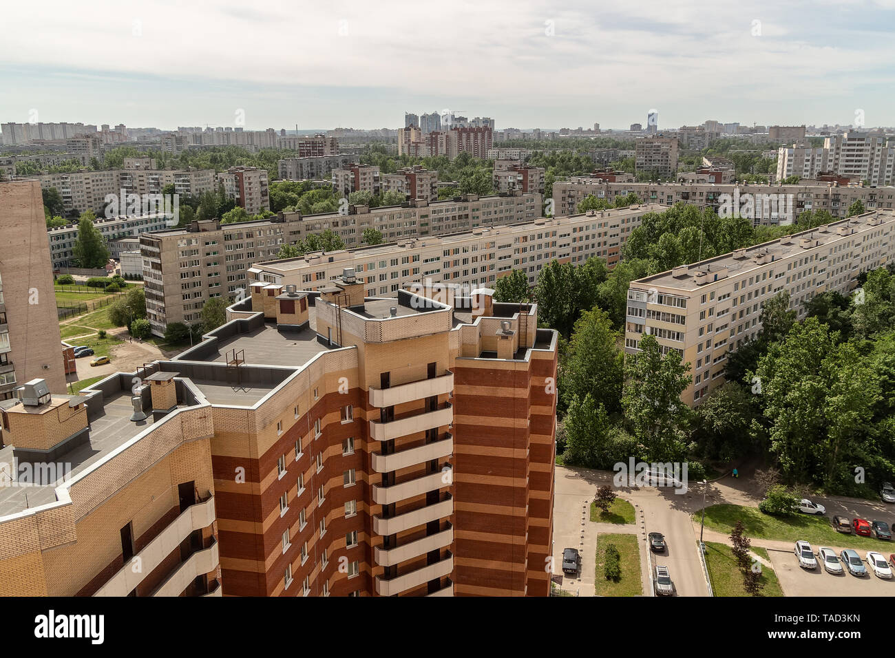 Top view building roofs traffic hi-res stock photography and images - Alamy