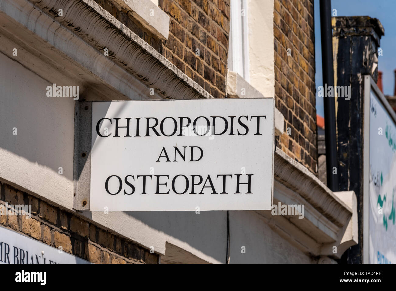 Osteopath sign hi-res stock photography and images - Alamy