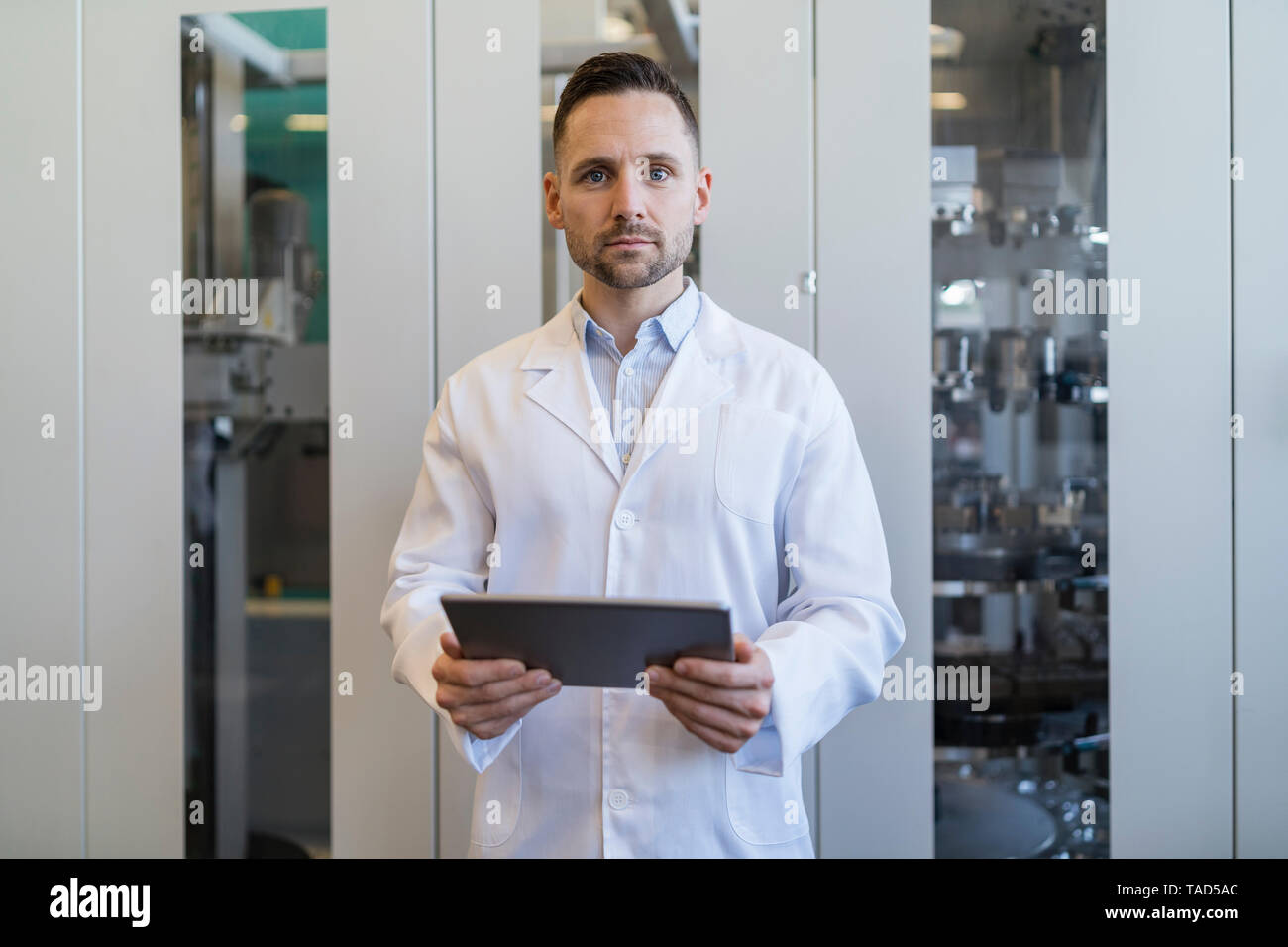 Employee security camera hi-res stock photography and images - Alamy