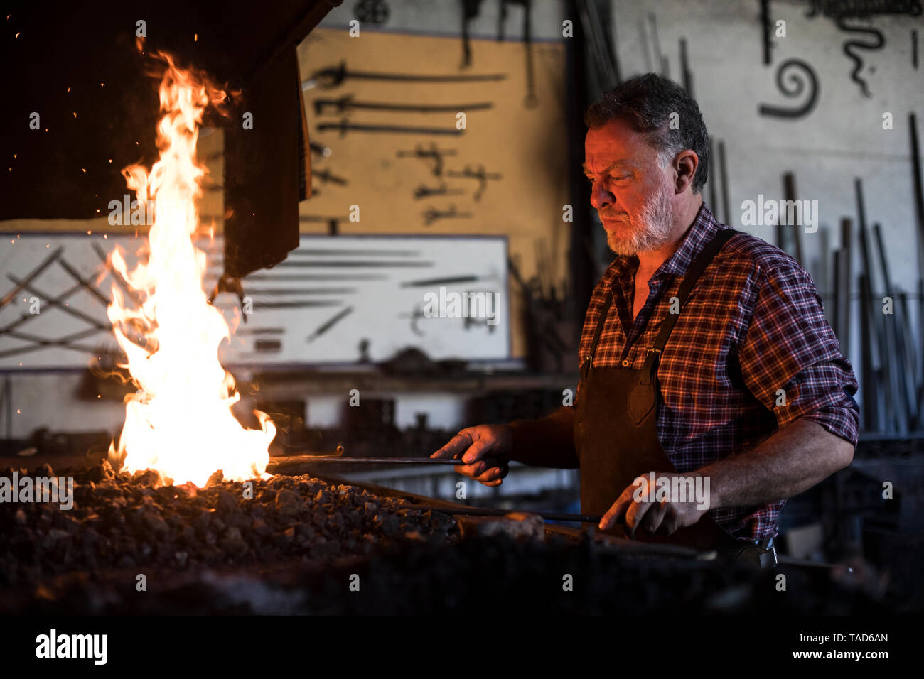 Blacksmith forge iron in fire hi-res stock photography and images - Alamy