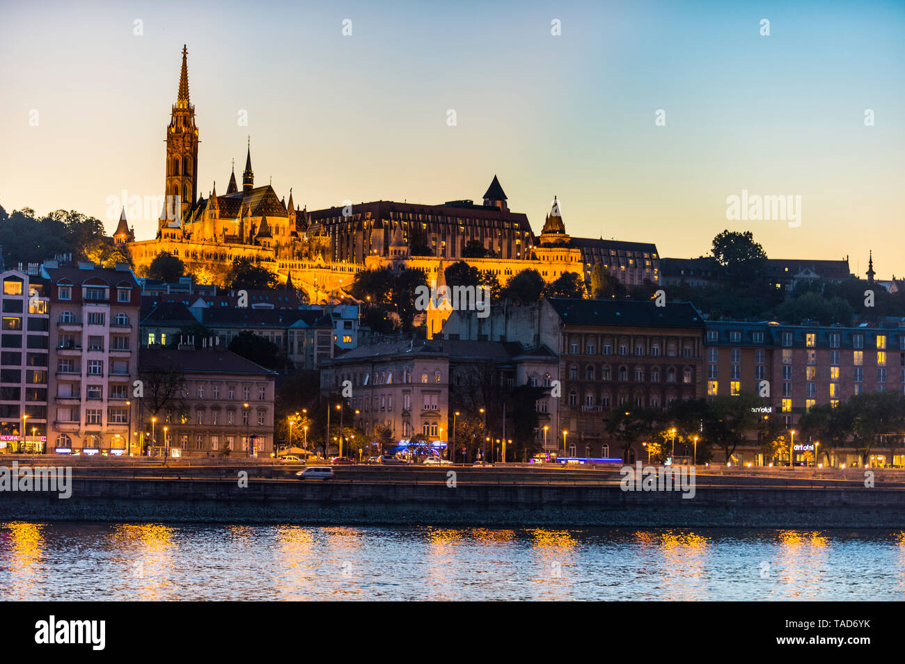 Budapest city hi-res stock photography and images - Alamy