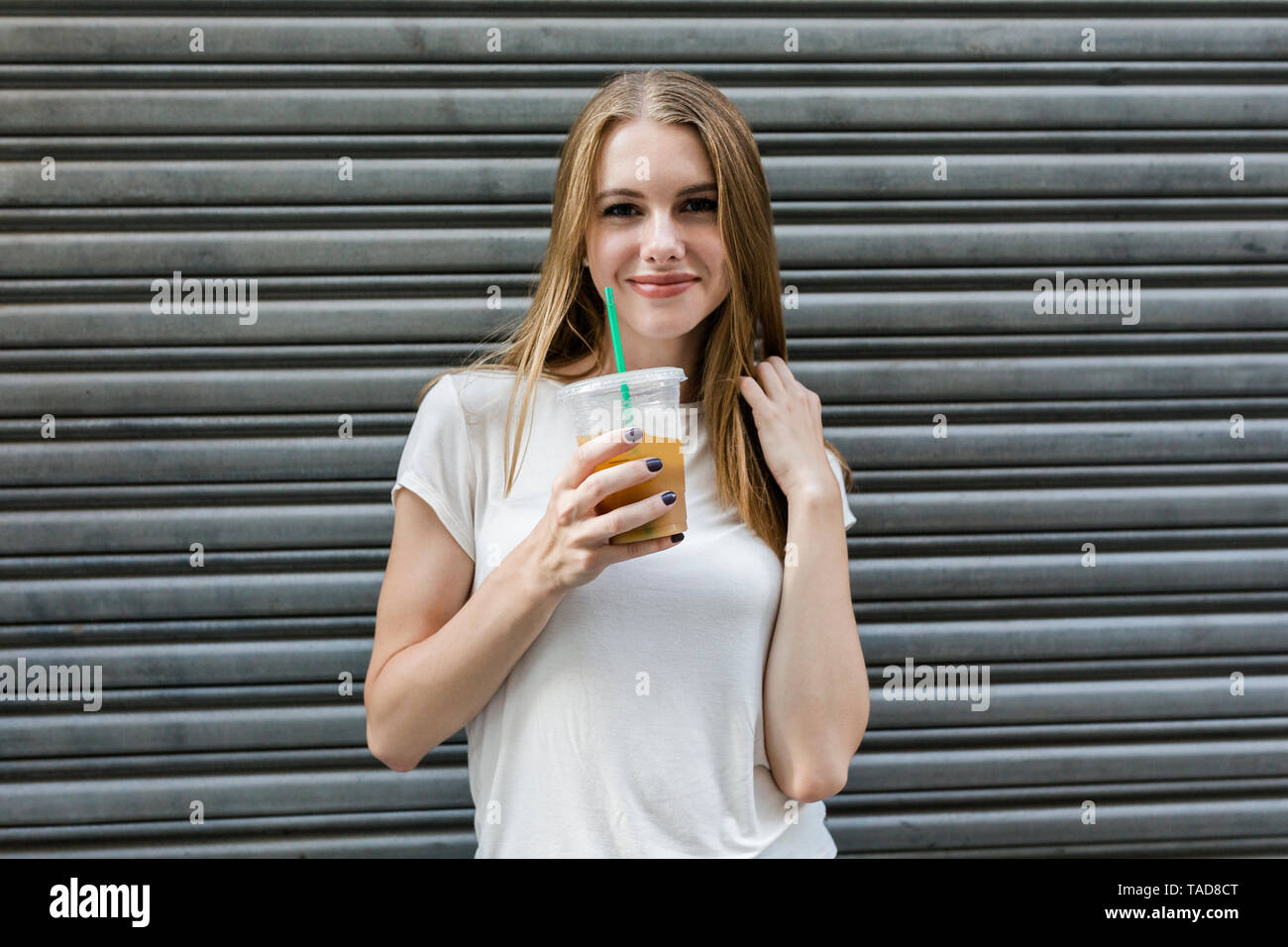 Go out drinking hi-res stock photography and images - Alamy