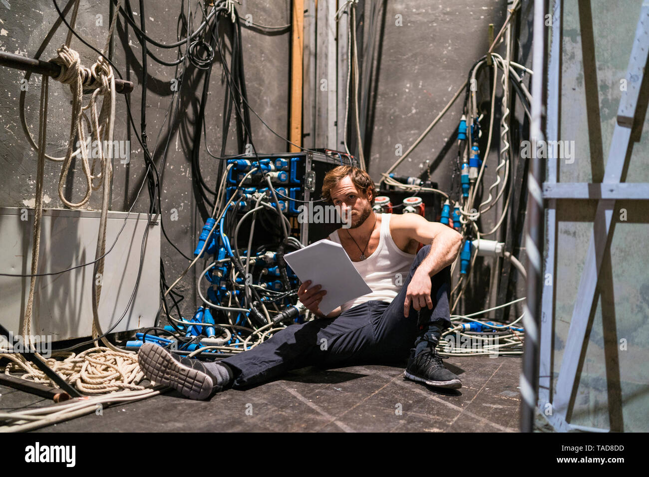 Backstage Rope High Resolution Stock Photography and Images - Alamy