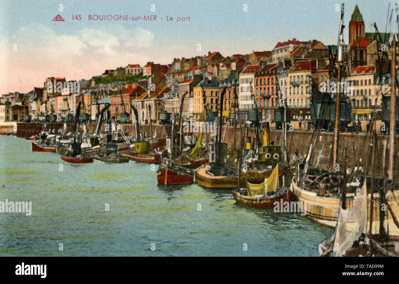 Boulogne-sur-mer: Le port , (postcard Stock Photo - Alamy