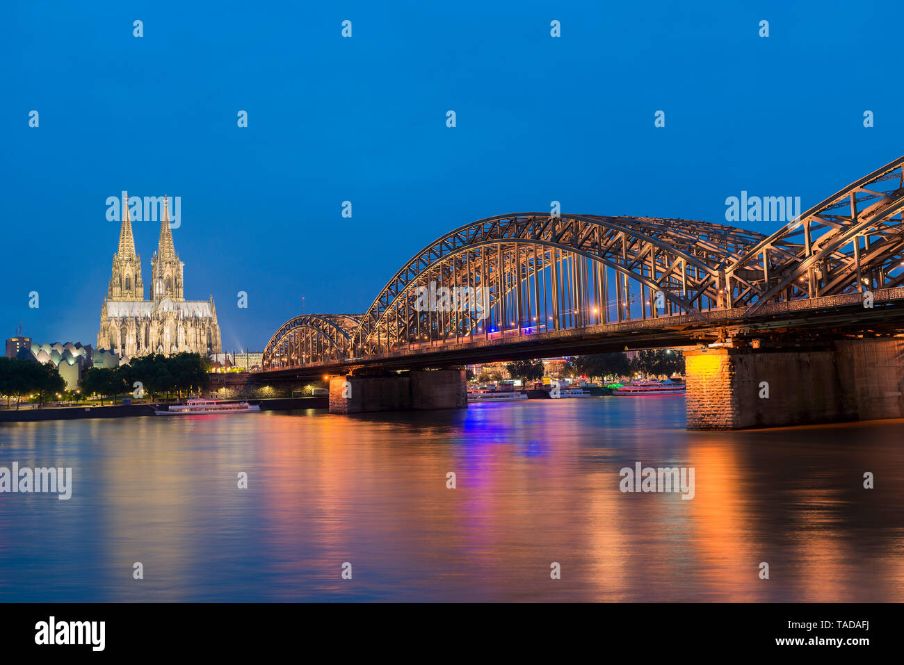 Germany, Cologne, view to Cologne Cathedral with Hohenzollern Bridge ...