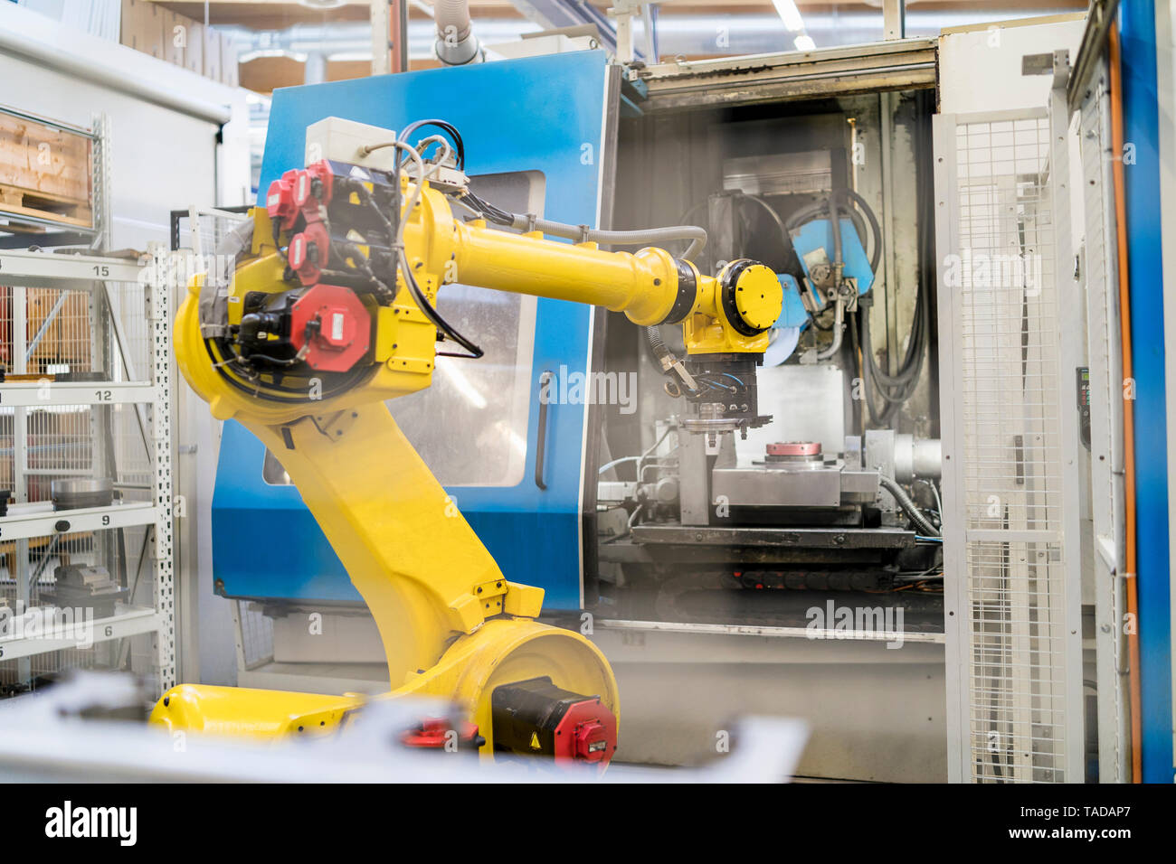 Modern engineering industrial hi-res stock photography and images - Alamy