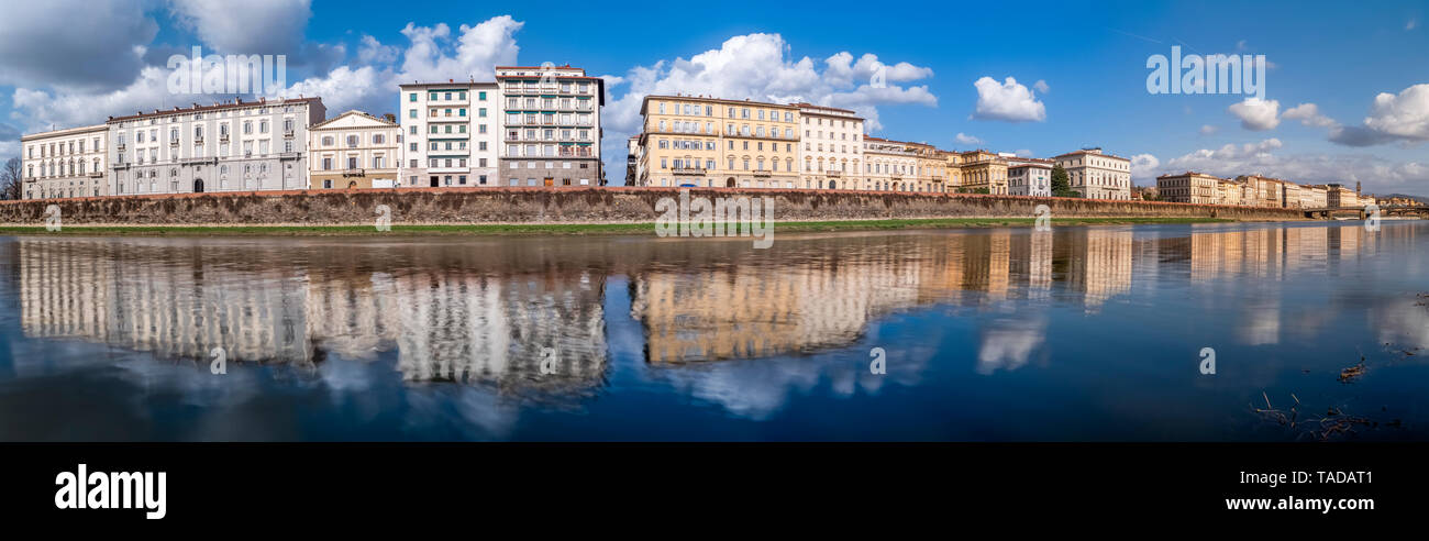 Italy, Tuscany, Florence, Arno riverside, panoramic view Stock Photo ...