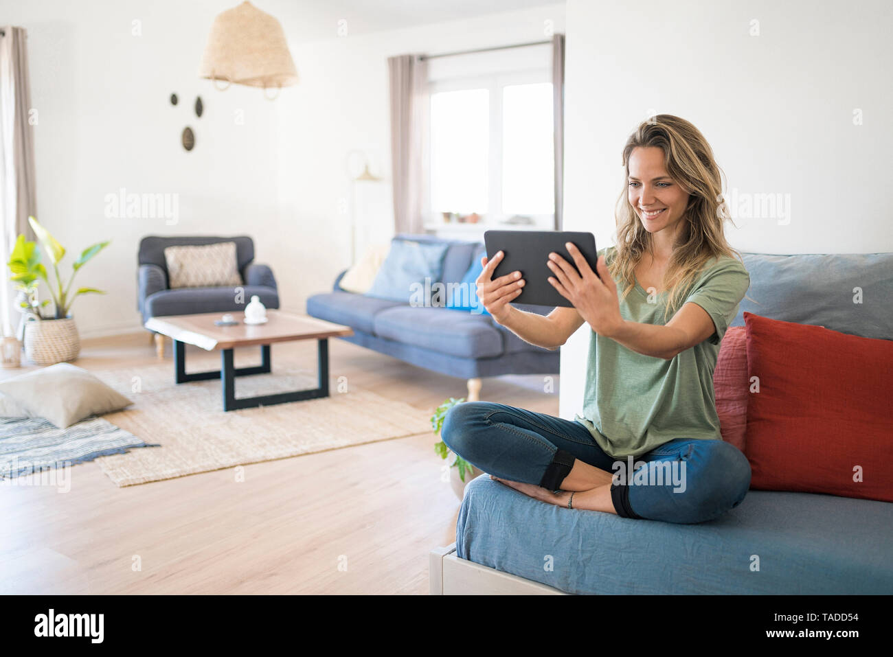 Realxing hi-res stock photography and images - Alamy