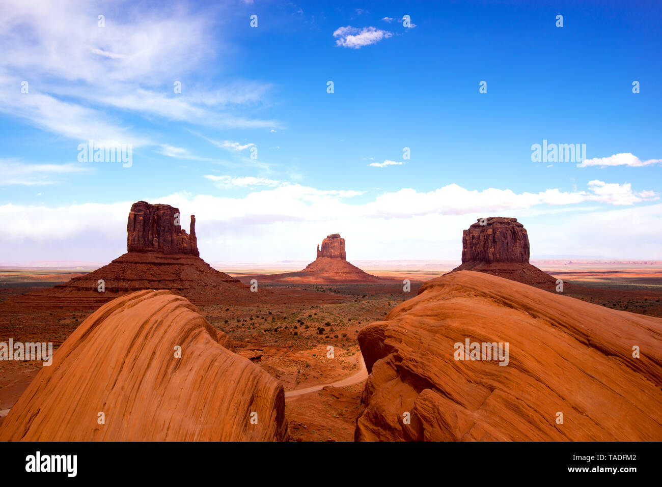 The famous buttes of Monument Valley on the Utah/Arizona border Stock ...