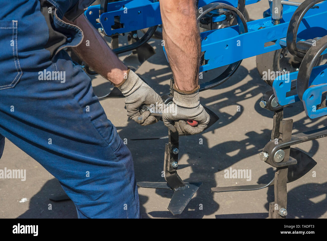 Fitterman hi-res stock photography and images - Alamy