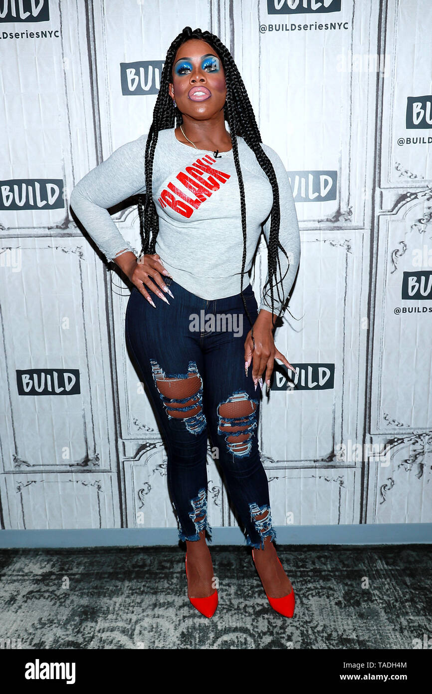 Monet x change hi-res stock photography and images - Alamy