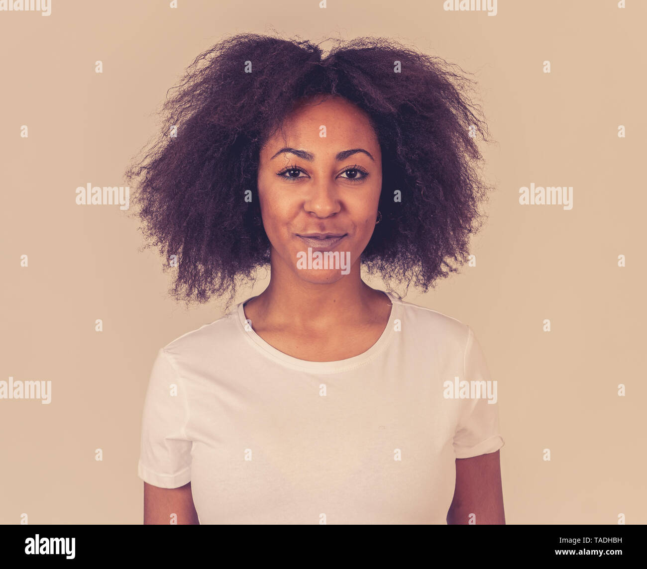 Close up portrait of attractive african american woman with happy face ...