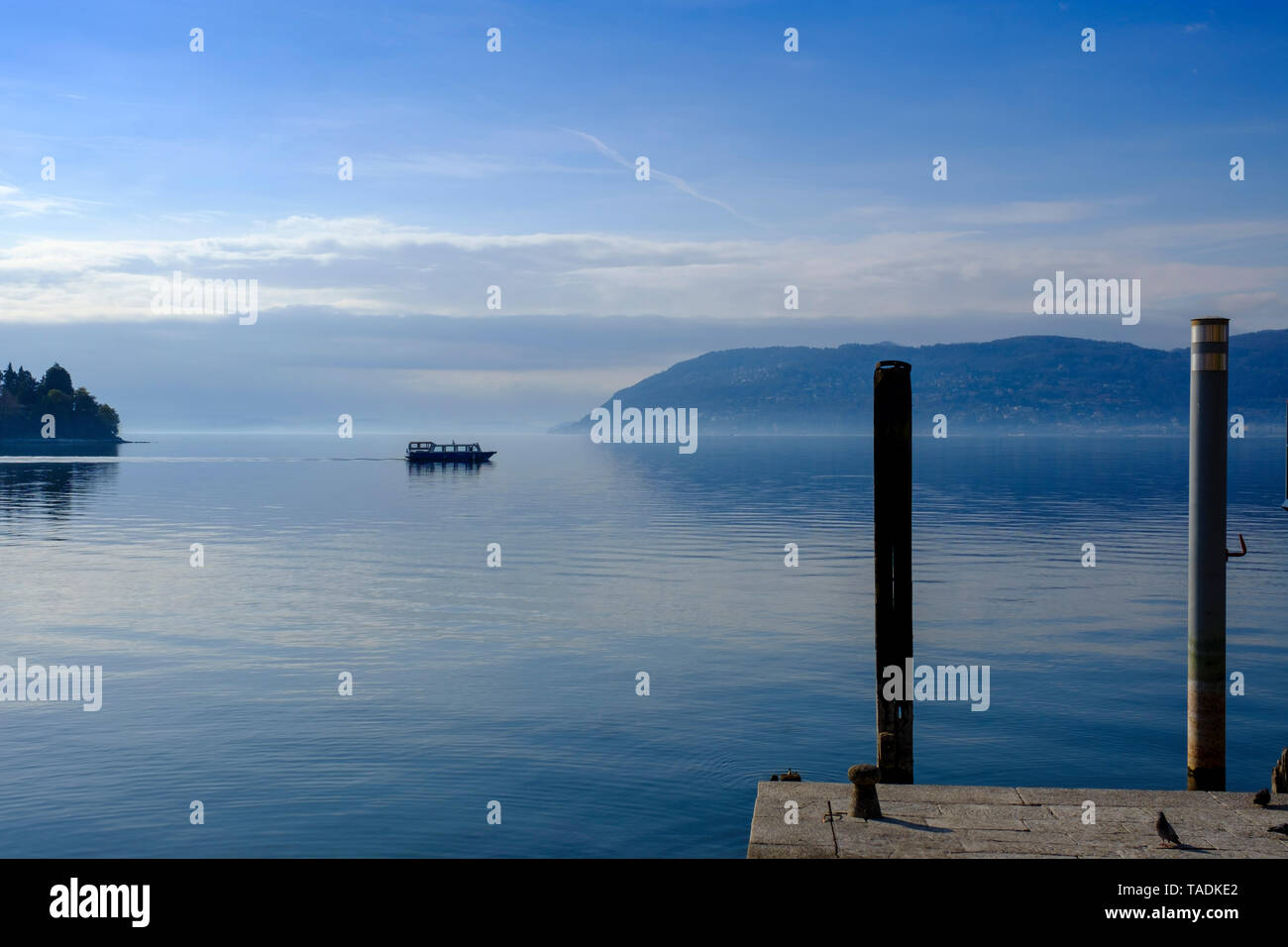 Boat trip at pallanza hi-res stock photography and images - Alamy