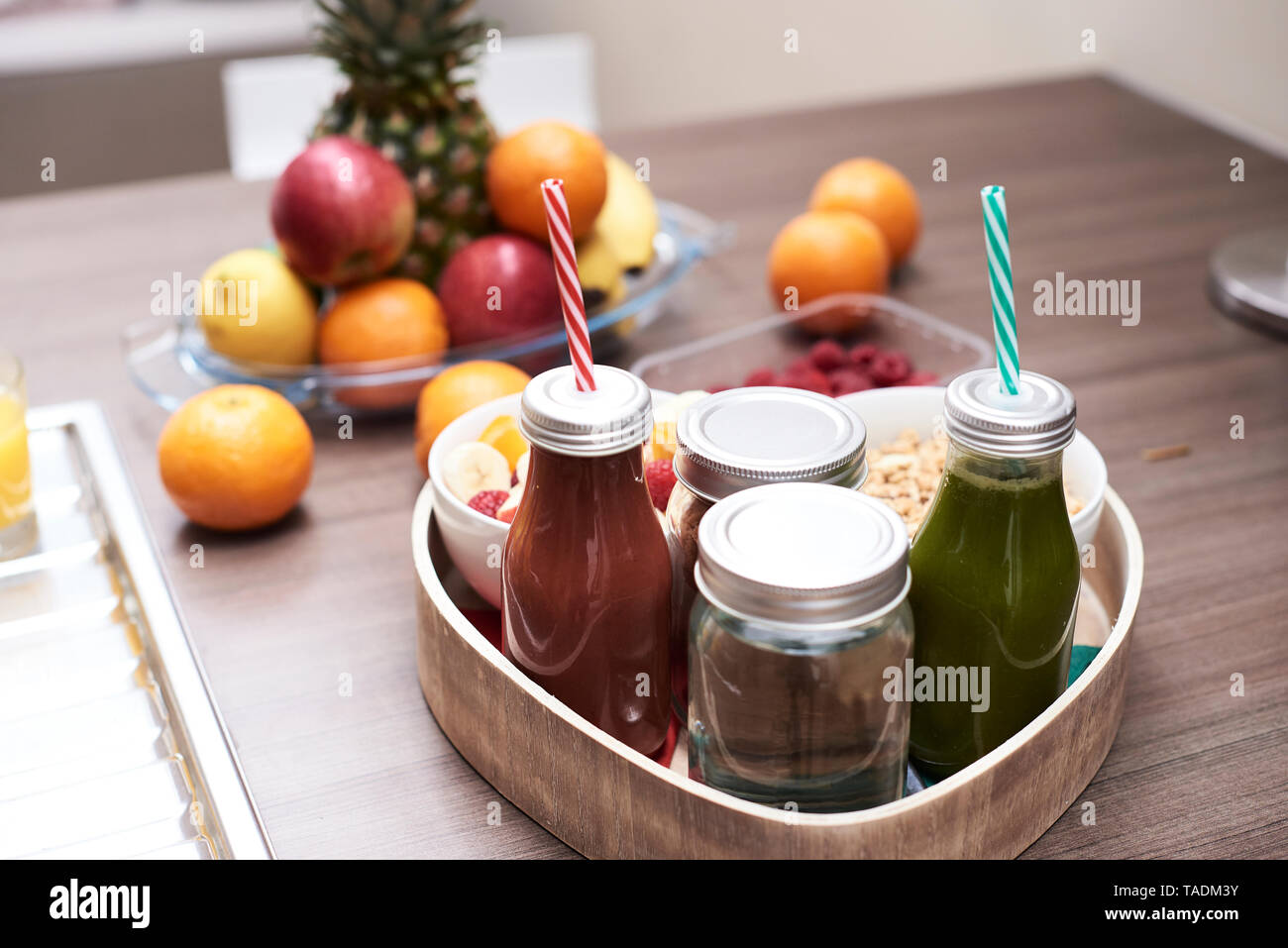 Kitchen counter hi-res stock photography and images - Alamy