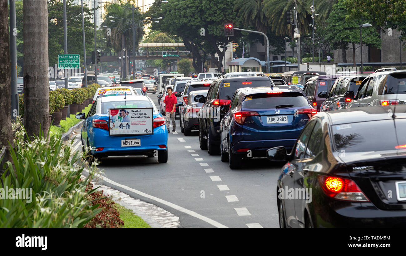 Philippine rush hour hi-res stock photography and images - Alamy