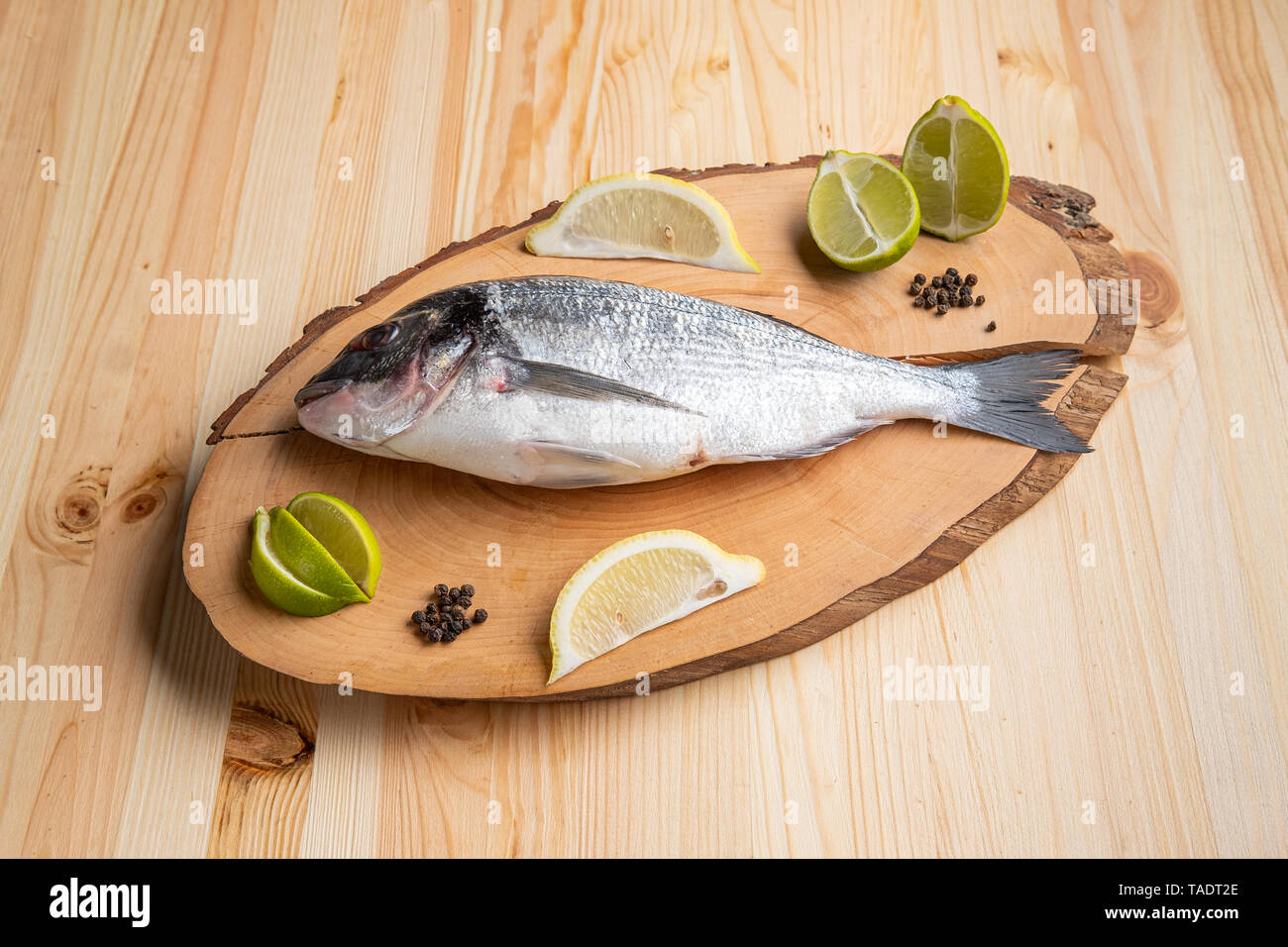 Whole dorada hi-res stock photography and images - Alamy