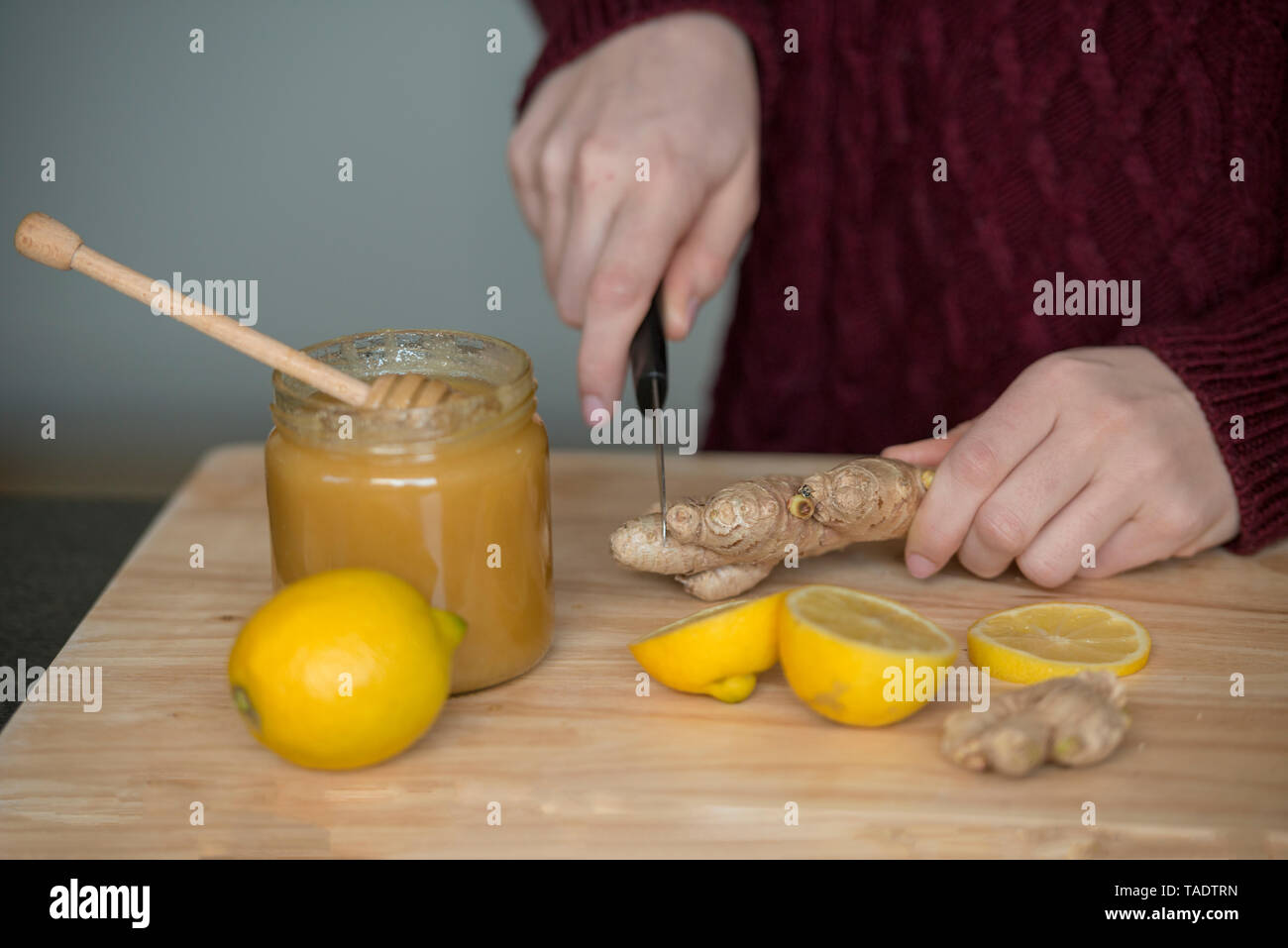 Woman hand wooden cross hi-res stock photography and images - Alamy
