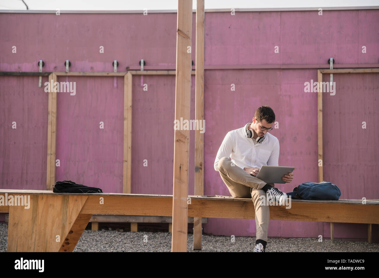 Platform positive hi-res stock photography and images - Alamy