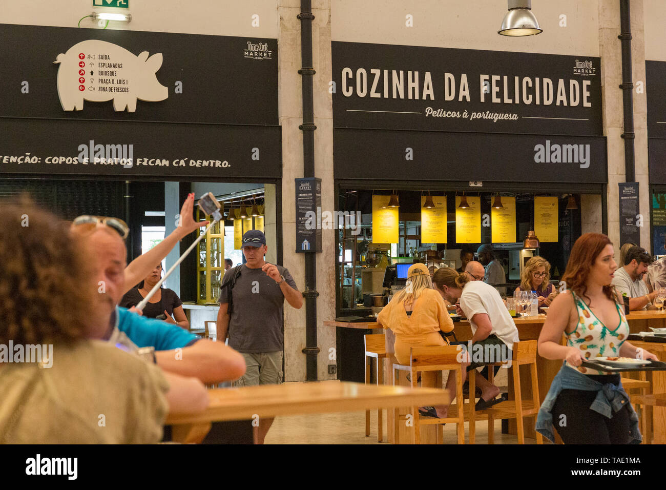 Mercado de ribeira hi-res stock photography and images - Alamy